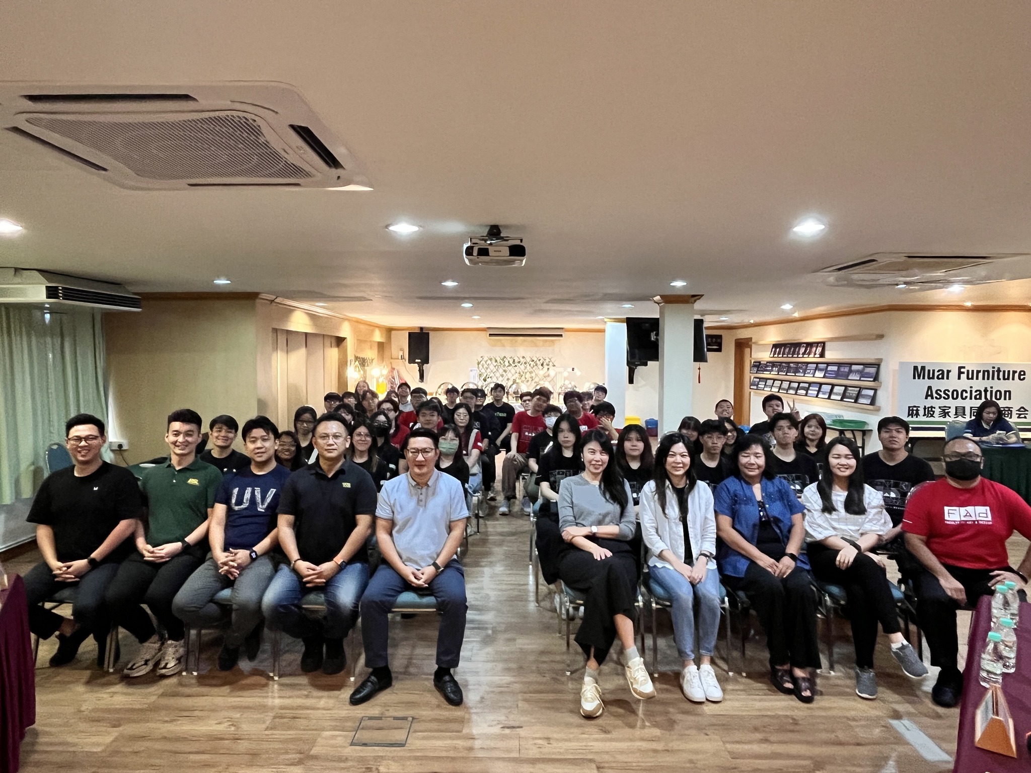 🎓 Southern University College Industrial Design Department Visits Muar Furniture Industry 🪑 ...
