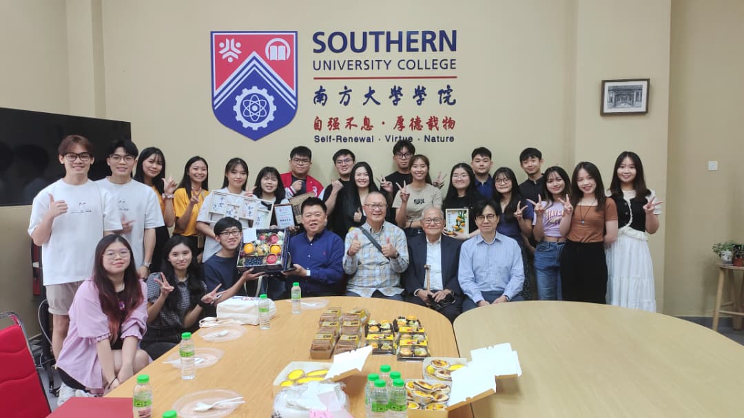 🌏 Malaysia–Hong Kong Cultural Exchange Students Gathering with Mr. Lim ...